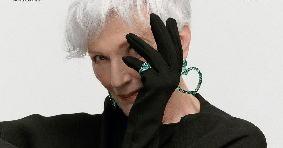 Мей Маск у сукні українського бренду прикрасила обкладинку відомого ...