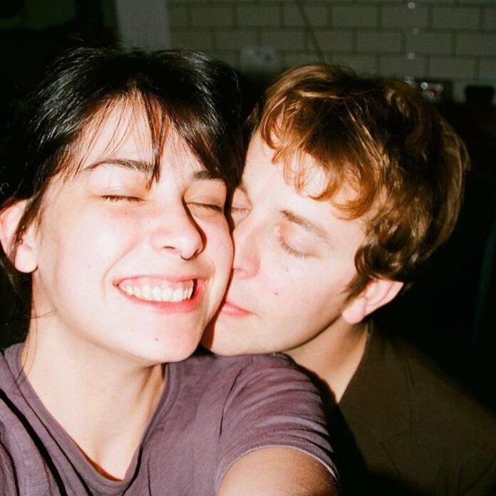 Співак Том Оделл і модель Джорджі Сомервілл одружилися: фото весілля в ...